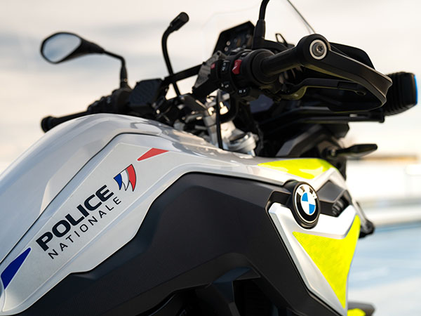 Les motos des forces de l'ordre françaises - BMW Motorrad Groupe GRIM