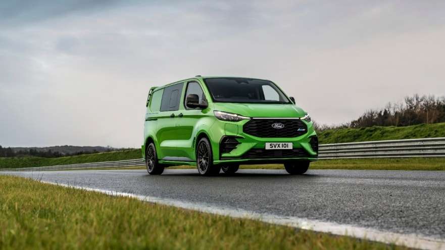 FORD TRANSIT CUSTOM MS-RT : PERFORMANCE ET PRODUCTIVITÉ (2025) - Ford ...