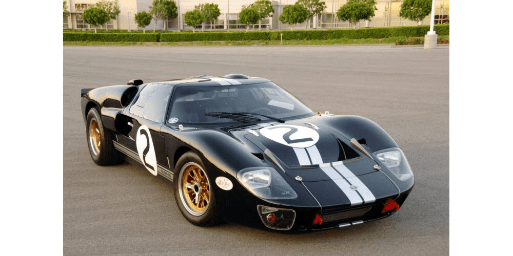 La Mustang et les Ford au Cinéma : Une Histoire d'Étoiles et de Moteurs ...