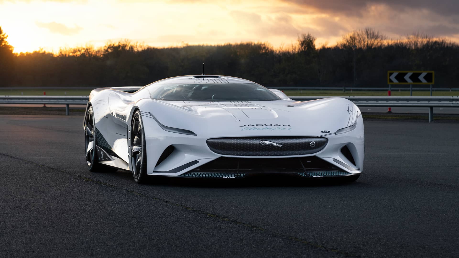 Jaguar Vision GT SV : la voiture virtuelle Jaguar pour Gran Turismo