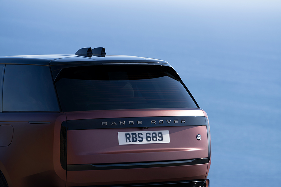 Range Rover SV : encore plus luxueux et personnalisé (2024)