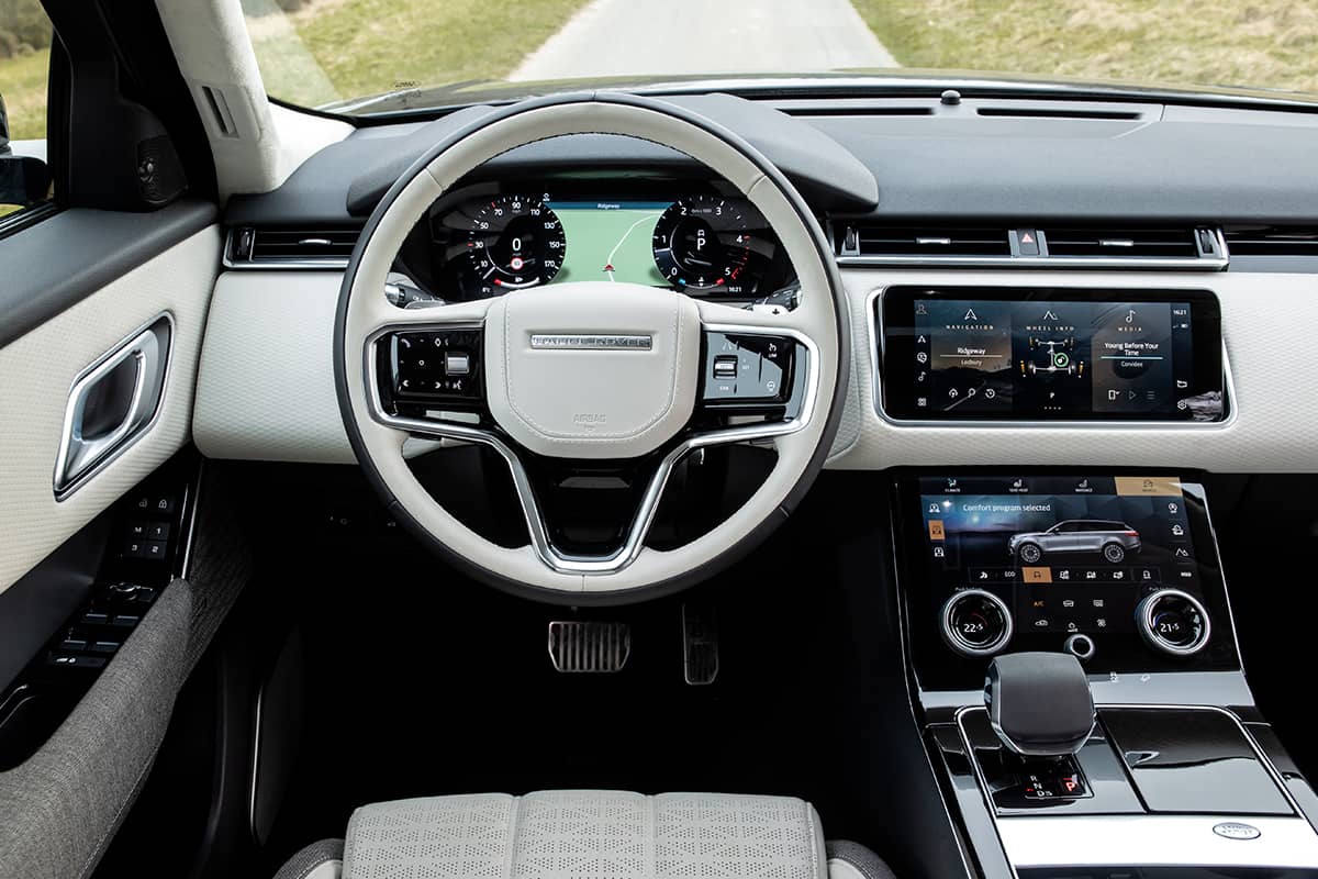 Range Rover Velar 2022 : le SUV à l'équilibre parfait