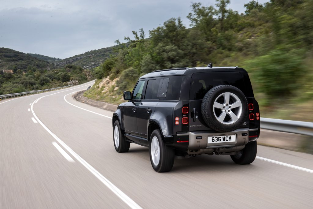 Defender ou Defender Hard Top : quelles sont les différences