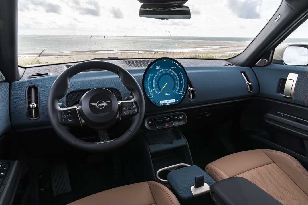NOUVEAU MINI COUNTRYMAN : DE L’ESPACE POUR L’AVENTURE. - MINI Groupe GRIM